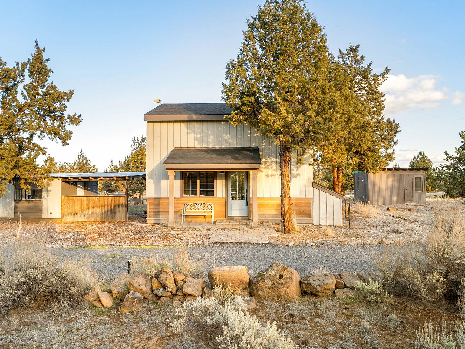 21150 Gift Rd, Bend, OR 97703 | Zillow