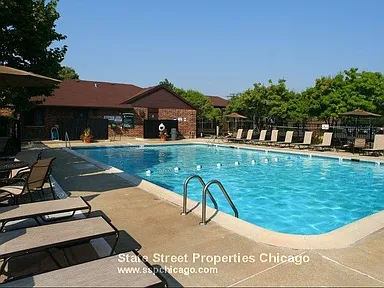 Arbor Lakes Apartments - 4248 N Bloomington Ave Arlington Heights IL ...