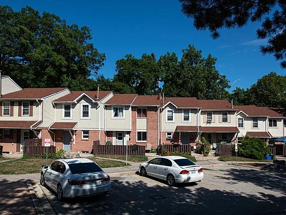 3061 Sir Johns Homestead #3, Mississauga, ON L5L 3H9 | Zillow