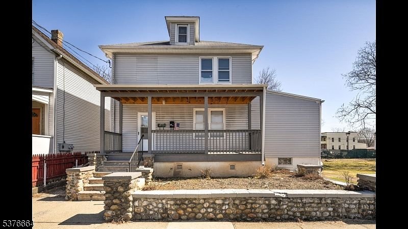 18 Perry St Ab #A&B, Dover, NJ 07801 | MLS #3979646 | Zillow