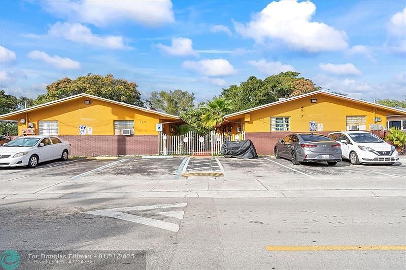 129-130 SE 5th St, Hallandale, FL 33009 | Zillow