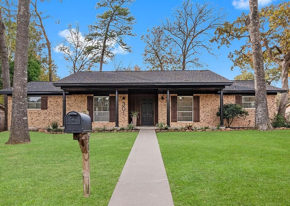 301 Red Oak St, Livingston, TX 77351 | MLS #54168977 | Zillow