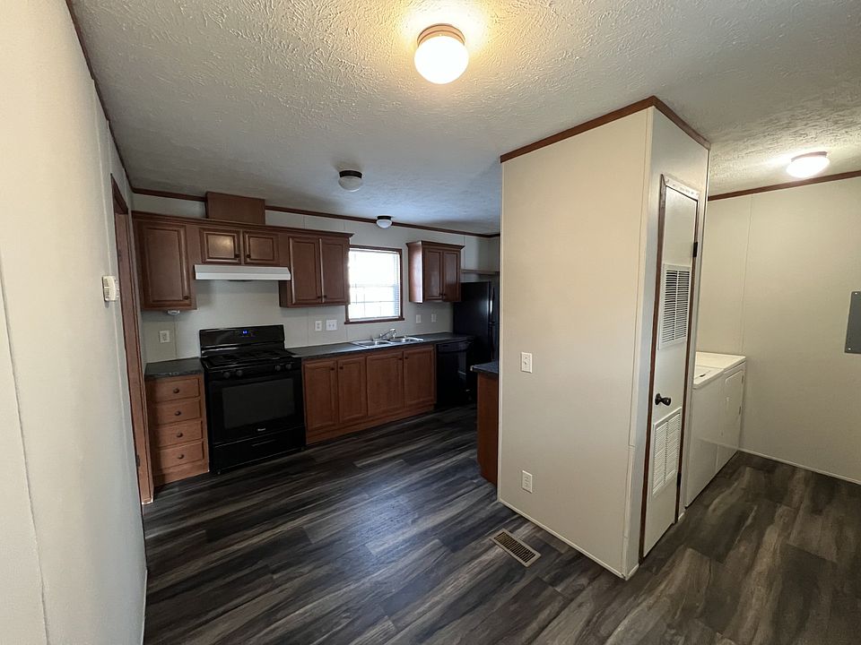 51074 Mott Rd TRAILER 206, Canton, MI 48188 | Zillow