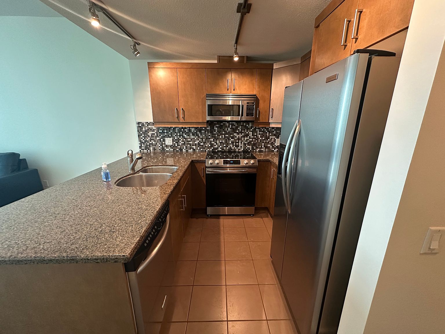 1410 1st St SE #2107, Calgary, AB T2G 5T7 | Zillow
