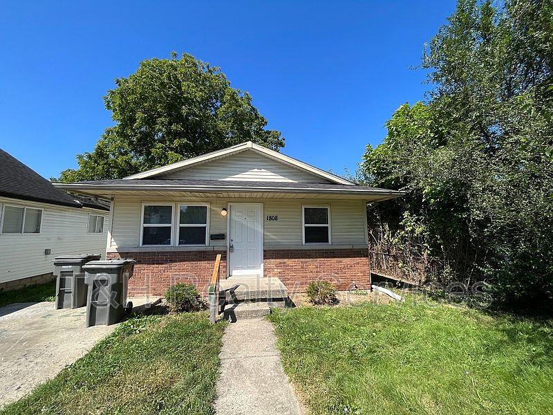 1808 Calvin St, Indianapolis, IN 46203 | Zillow