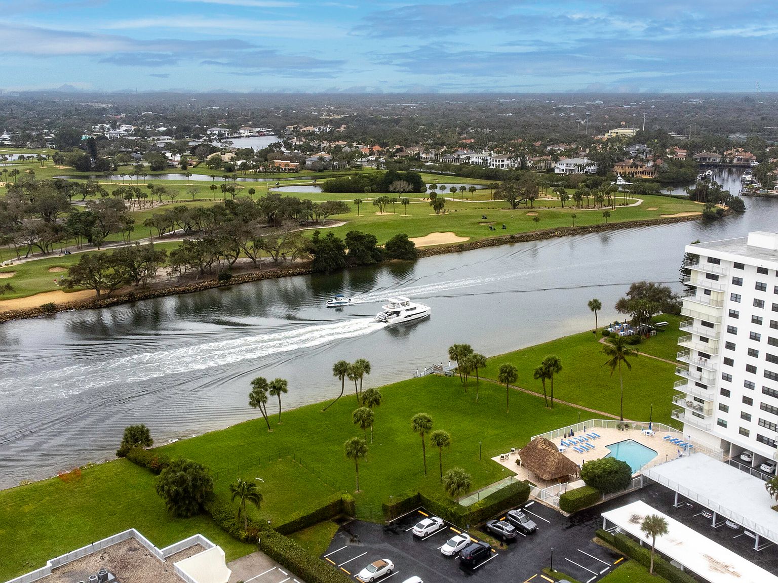 336 Golfview Rd APT 405, North Palm Beach, FL 33408 | MLS #RX-10949908 ...