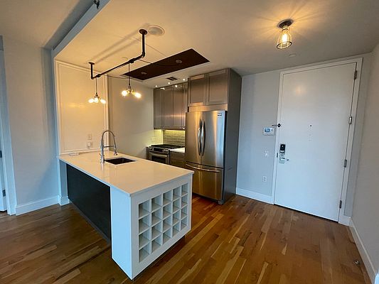 395 Leonard Street #709 in Williamsburg, Brooklyn | StreetEasy
