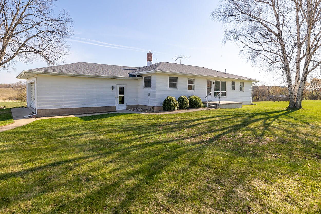 17050 21 Mile Rd, Big Rapids, MI 49307 | Zillow