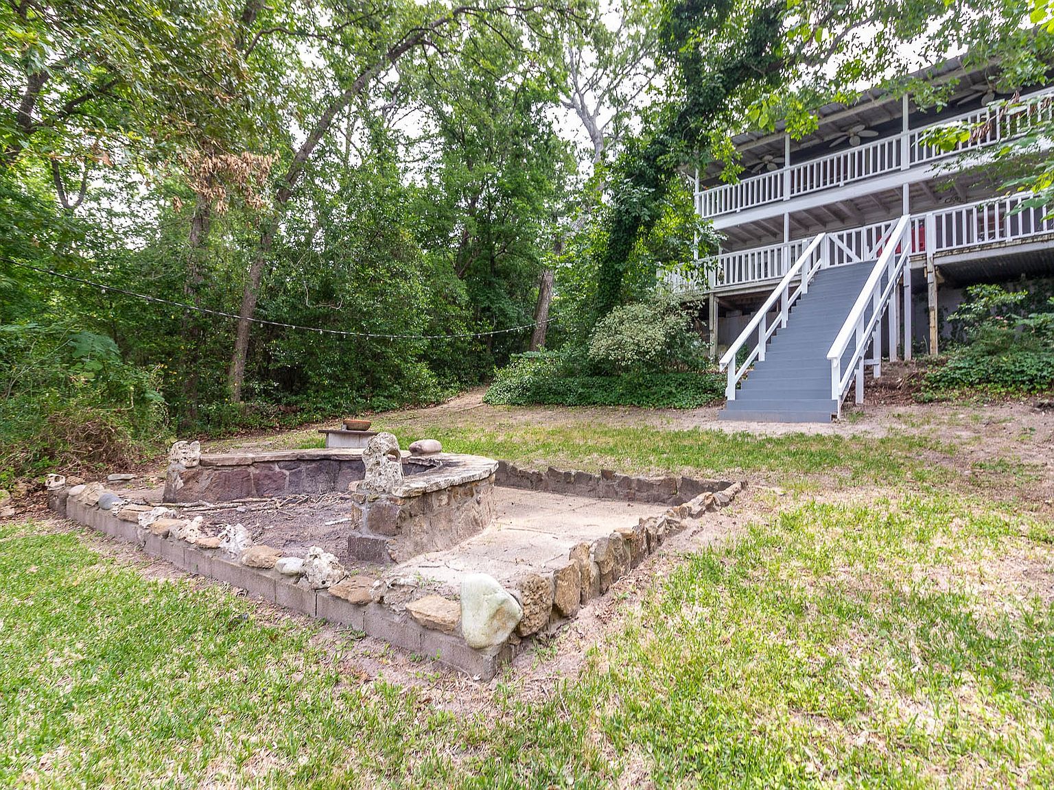 371 Callender Lake Dr, Murchison, TX 75778 | Zillow