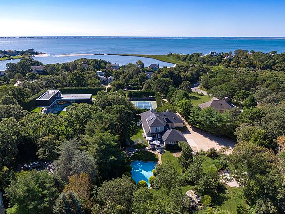141 Middle Pond Rd, Southampton, NY 11968 | Zillow