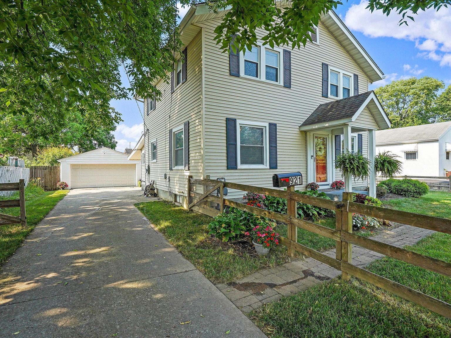 921 Chambers Rd, Columbus, OH 43212 | Zillow