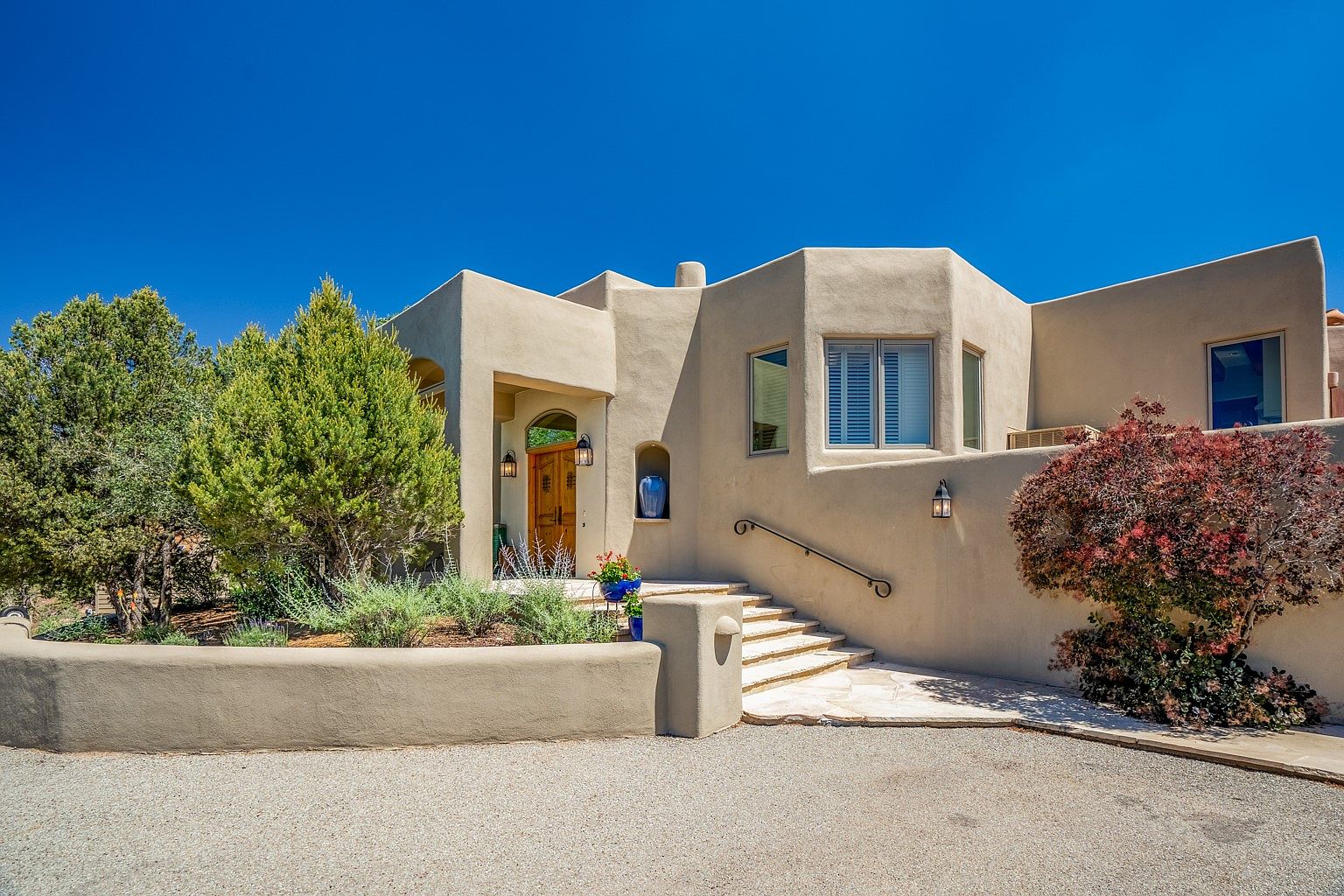 114 Barranca Dr, Santa Fe, NM 87501 | MLS #202338995 | Zillow