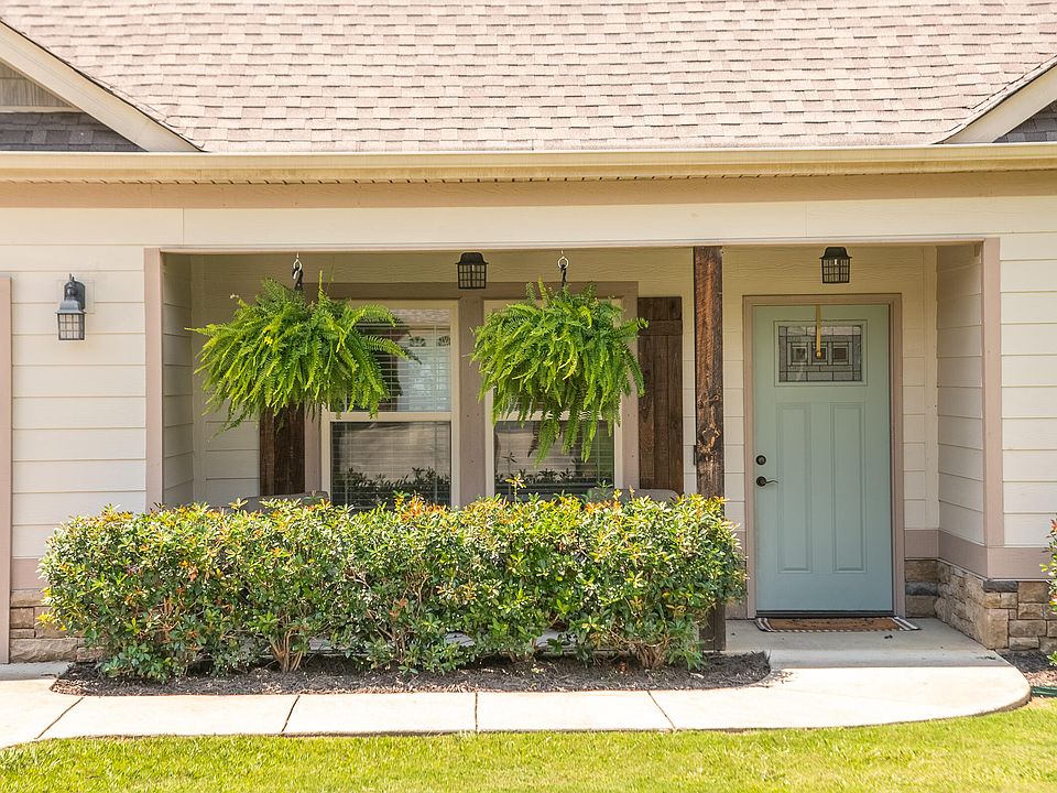 34 Wofford St, Rossville, GA 30741 | MLS #1378435 | Zillow