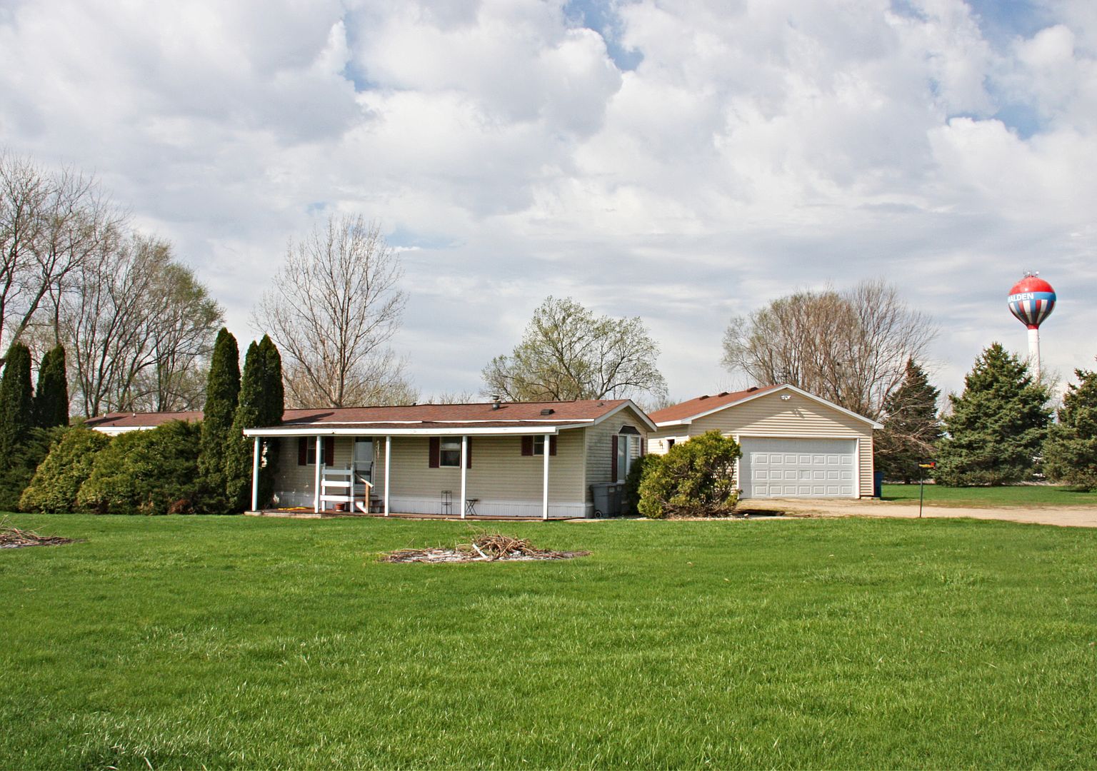 402 S East St, Malden, IL 61337 | Zillow