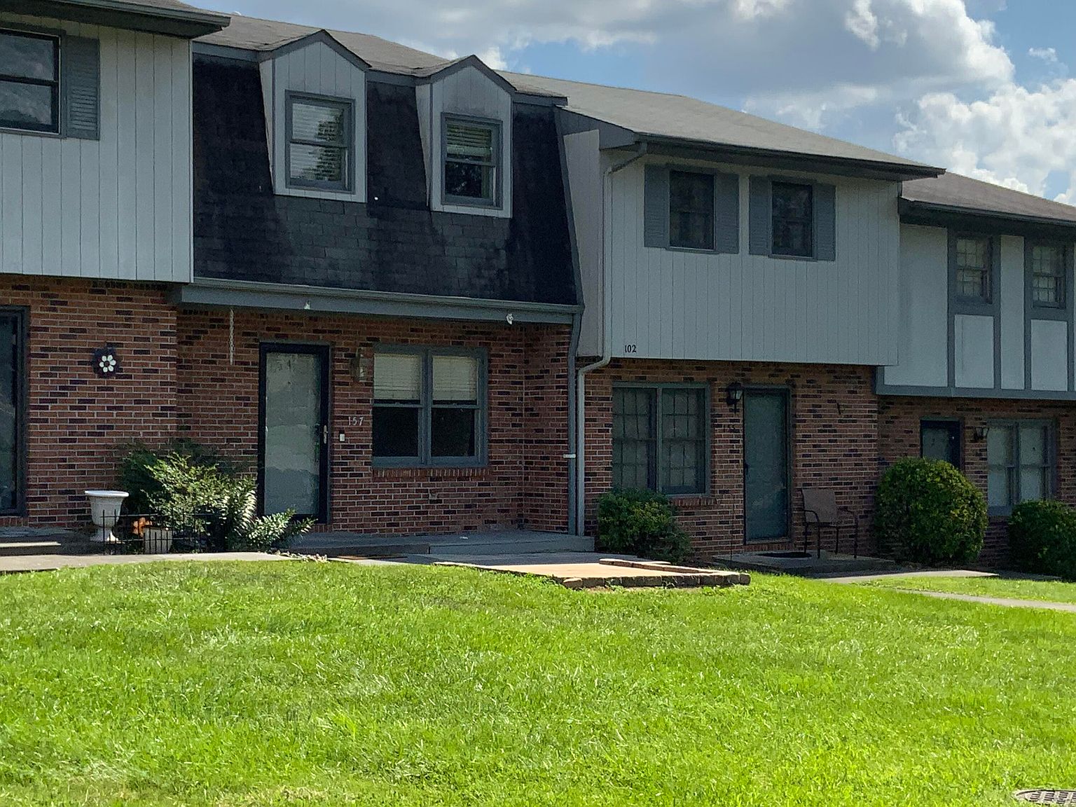 157 Oakcrest Cir, Bristol, VA 24201 | Zillow