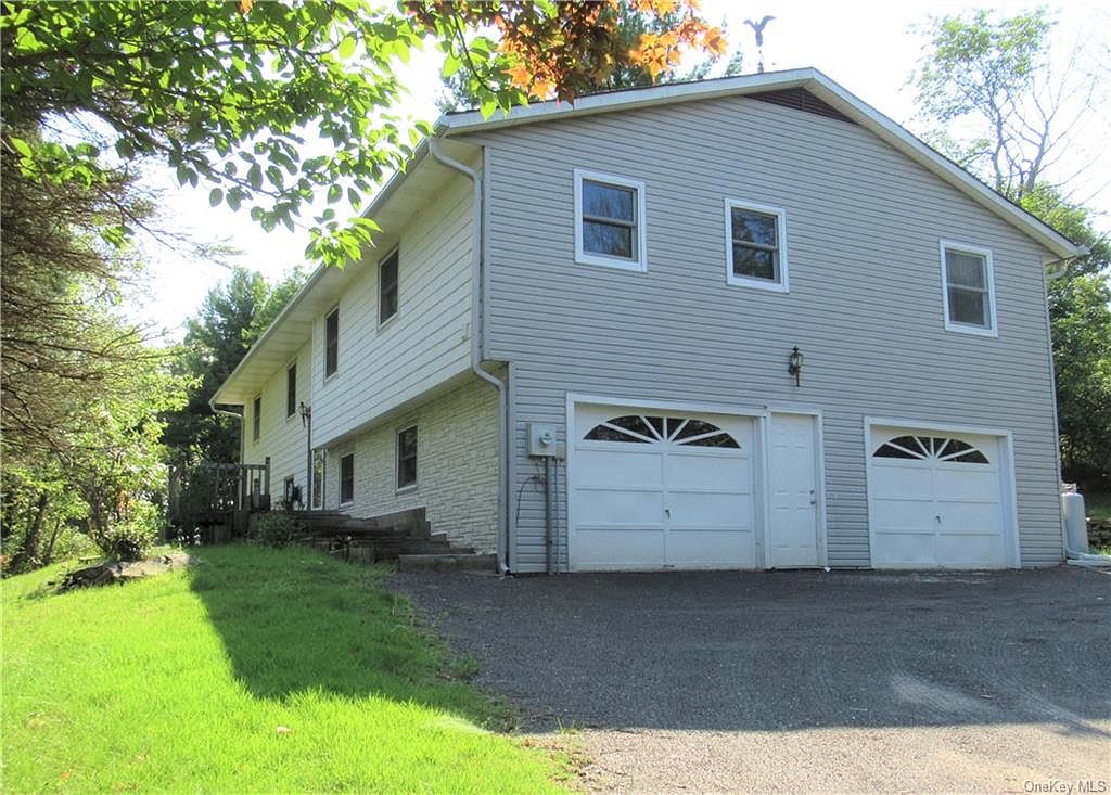 101 Shale Drive, Middletown, NY 10940 | Zillow