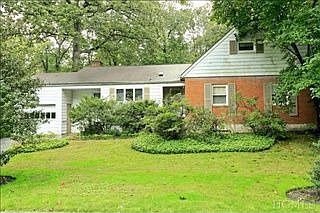 31 Old Country Rd, New Rochelle, NY 10804 | Zillow