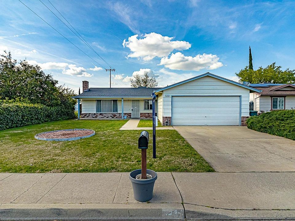 1232 E D St, Oakdale, CA 95361 | Zillow