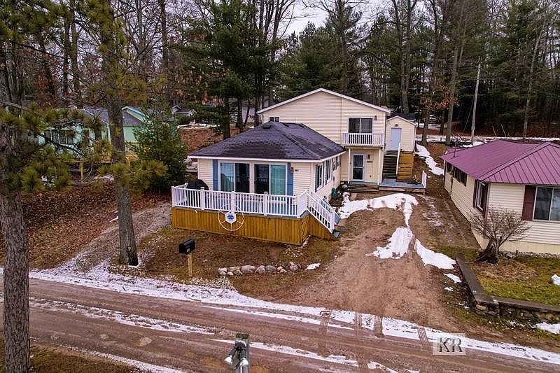 981 E Long Lake Dr, Harrison, MI 48625 | Zillow