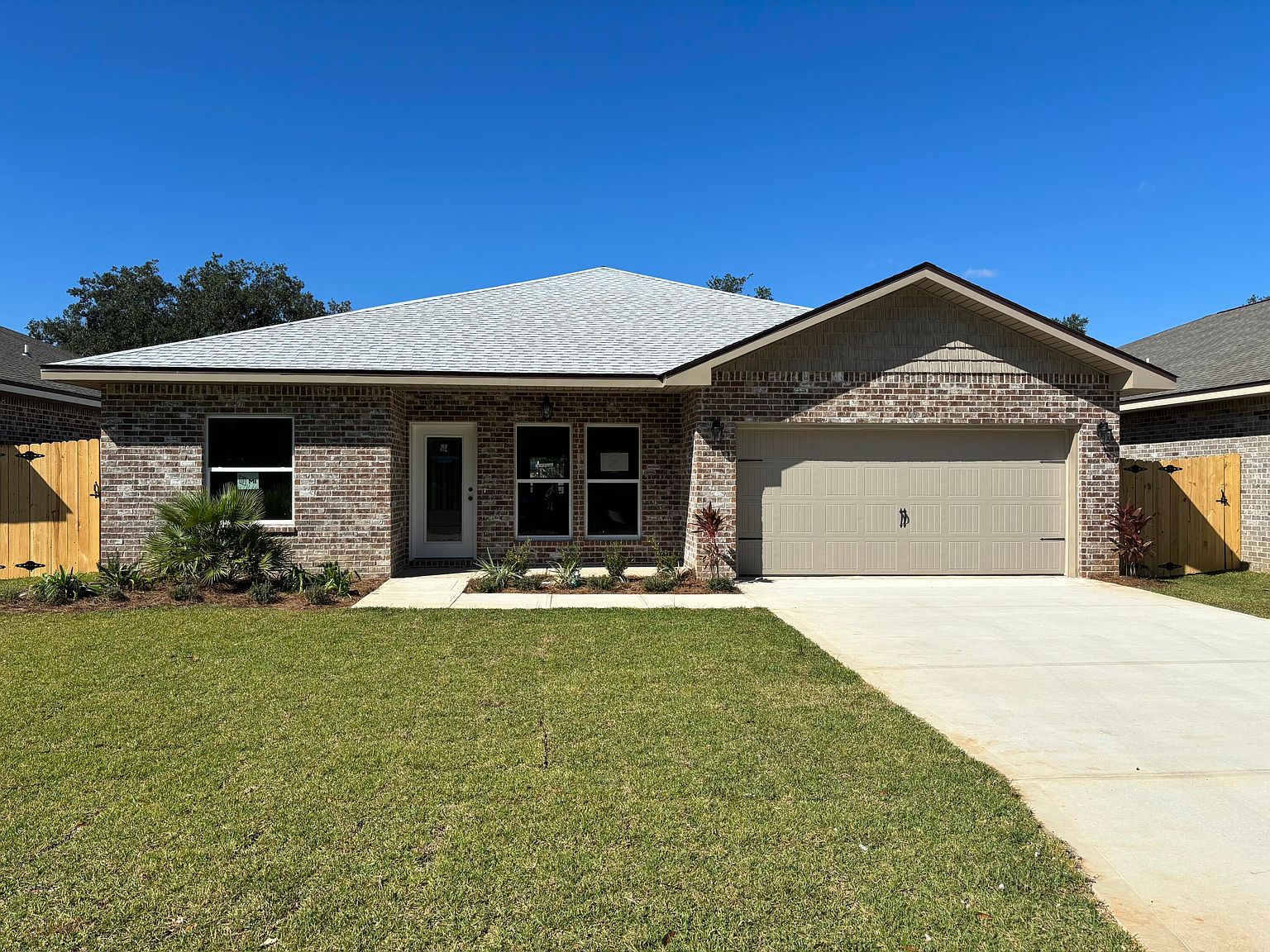 69 4th St, Shalimar, FL 32579 | Zillow