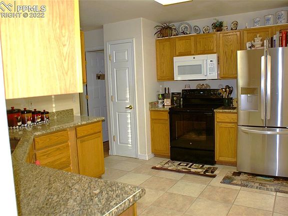3245 Chestnut Glen Ln, Colorado Springs, CO 80918 | MLS #4280212 | Zillow