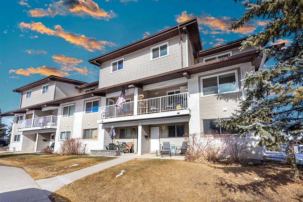 200 W Brookpark Dr SW #428, Calgary, AB T2W 3E5 | MLS #A2111493 | Zillow