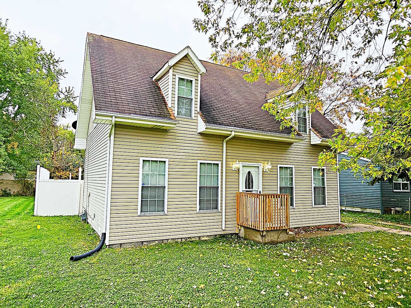 1429 Embassey Ln, Ford Heights, IL 60411 | Zillow