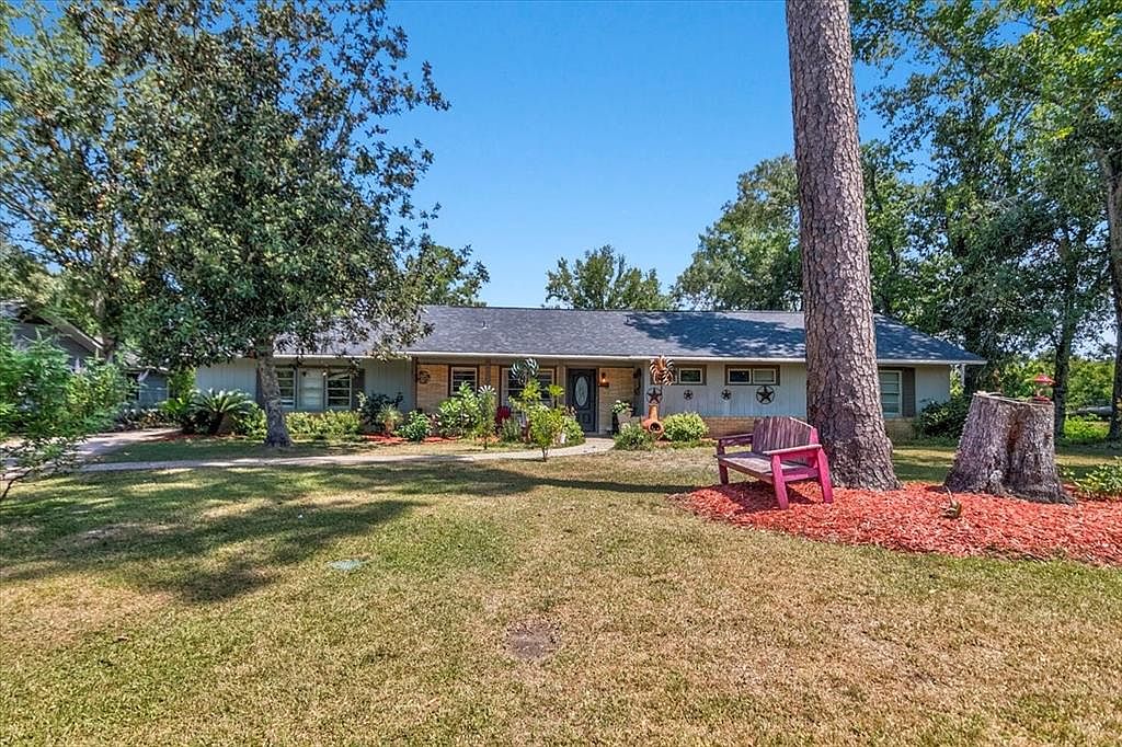 2202 Link Ave, Orange, TX 77630 | MLS #19192902 | Zillow
