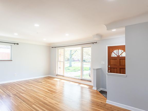 35932 Little Mack Ave, Clinton Township, MI 48035 | MLS #50108200 | Zillow