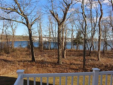 33 Carousel Dr, Riverside, RI 02915 | Zillow