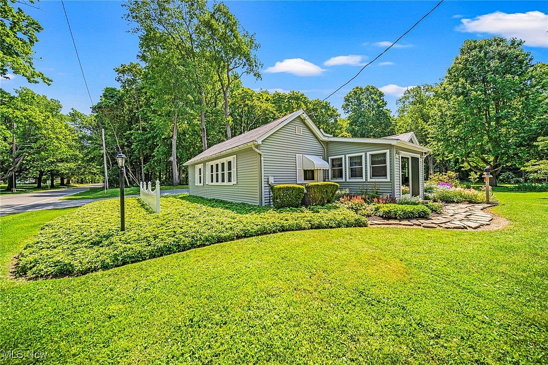 3988 Lake Rd, Conneaut, OH 44030 | MLS #5134552 | Zillow