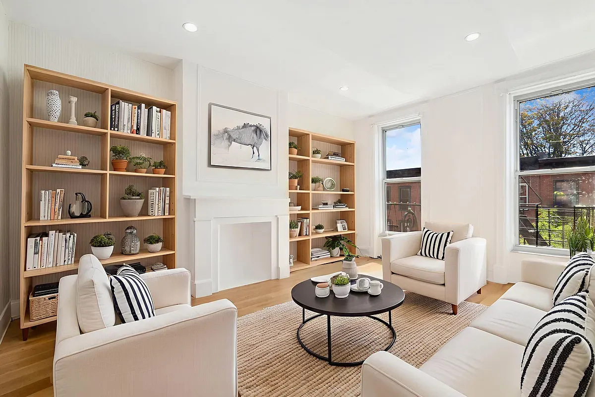 272 Smith Street #2A in Carroll Gardens, Brooklyn | StreetEasy