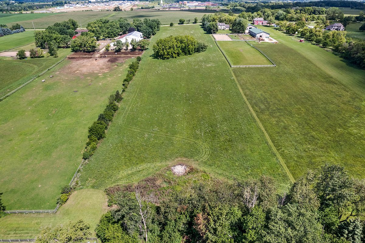 45 W Kelley Rd, Hampshire, IL 60140 | Zillow