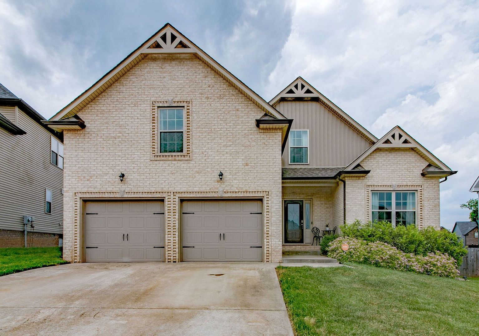 1126 Hilliard Ln, Clarksville, TN 37042 | Zillow