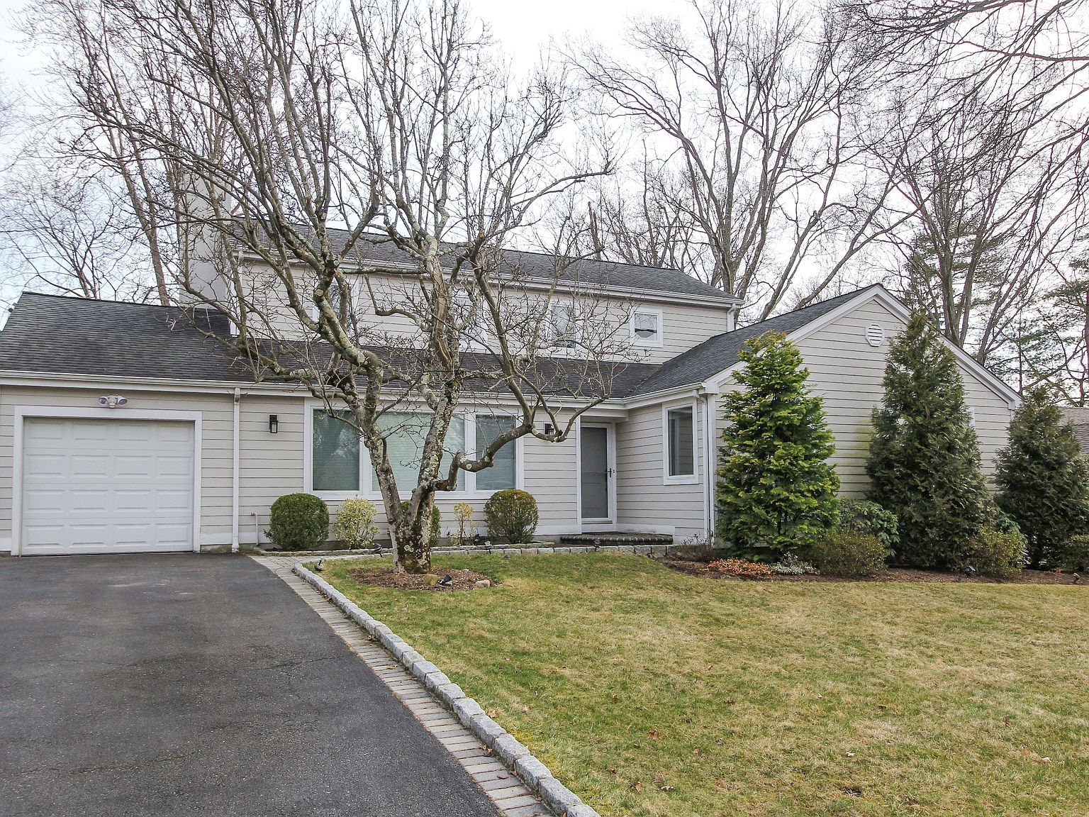 121 Daisy Farms Dr, New Rochelle, NY 10804 | Zillow