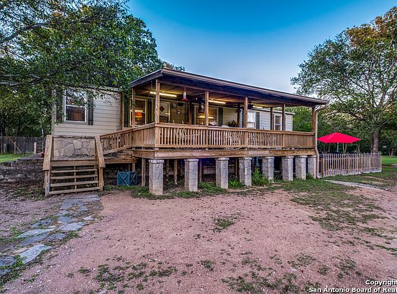 112 Stubblefield Ln, Center Point, TX 78010 | Zillow