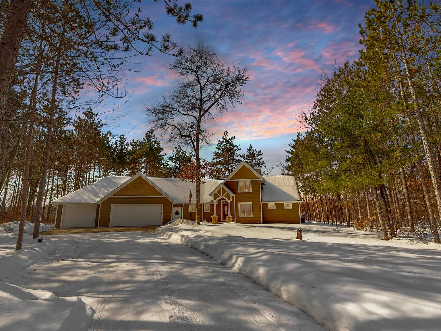 N8881 Johnson Falls Ct, Crivitz, WI 54114 | Zillow