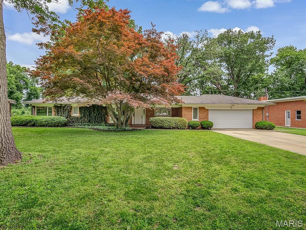 68 Carnation Dr, Belleville, IL 62221 | Zillow