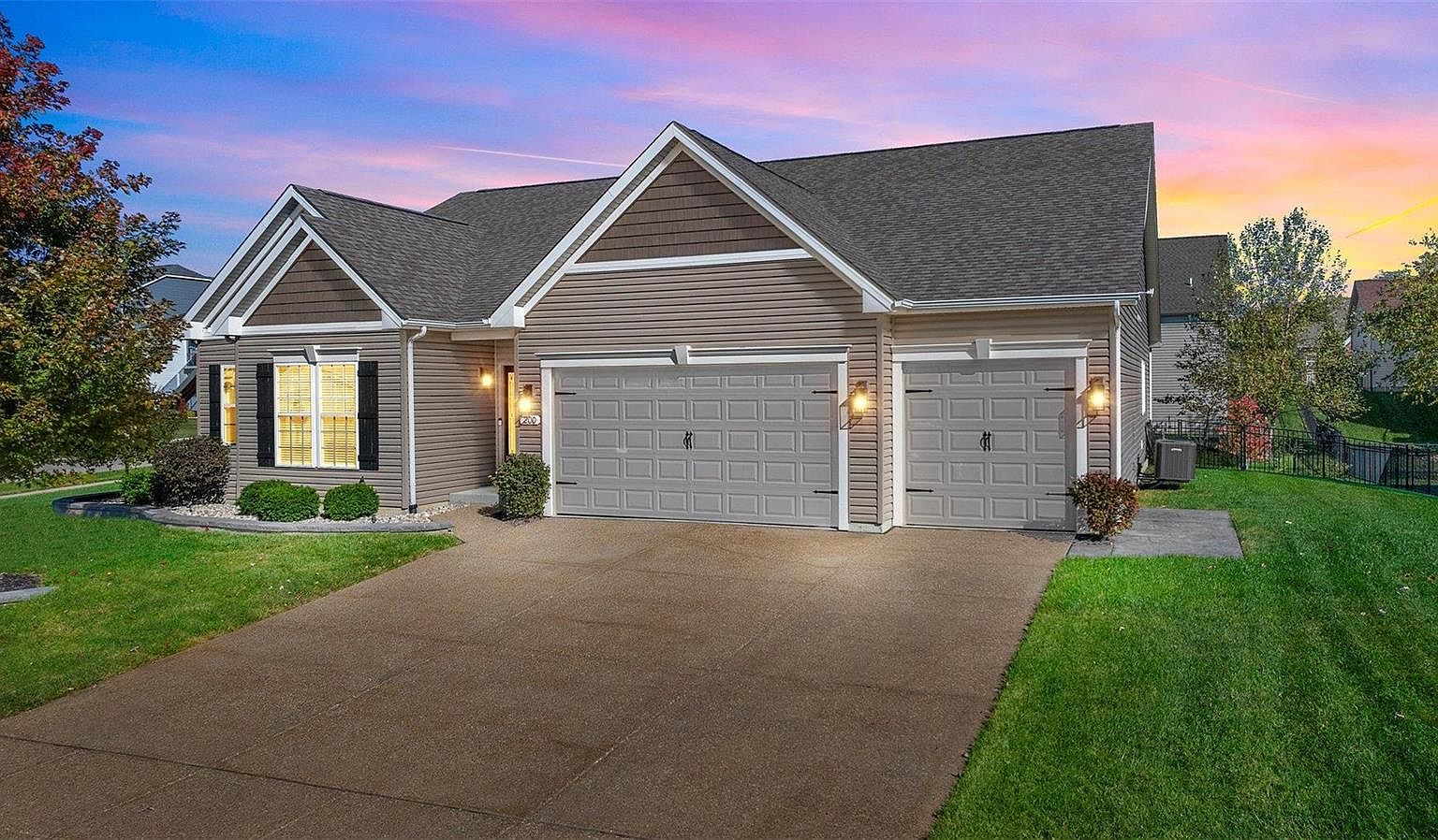 200 Redmond Pines Dr, Wentzville, MO 63385 | MLS #24065650 | Zillow
