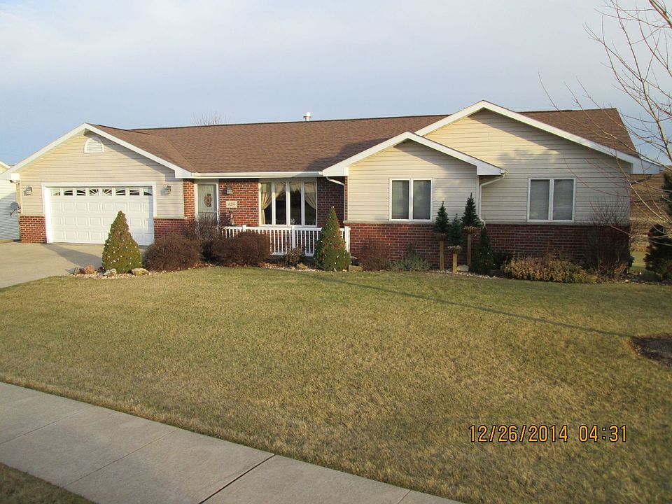 638 Crown Line Dr, Epworth, IA 52045 | Zillow