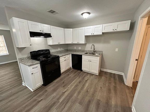 3126 Jipsie Ln, Houston, TX 77051 | Zillow