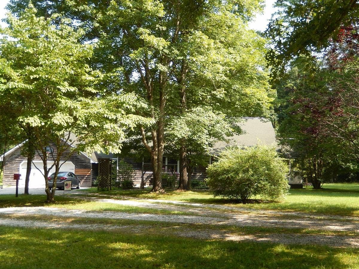 310 Woodridge Pvt Ln, Oneida, TN 37841 | Zillow