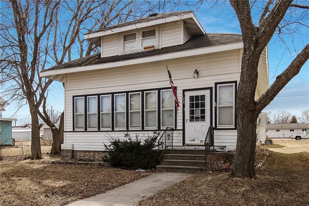 128 Lulu Avenue #1, Almena, WI 54805 | Zillow
