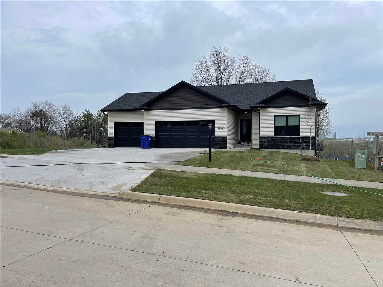 1417 Legend Dr, Tiffin, IA 52340 | MLS #202503604 | Zillow