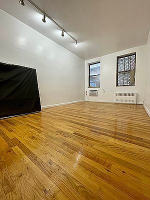 305 Spring St APT 1C, New York, NY 10013 | Zillow