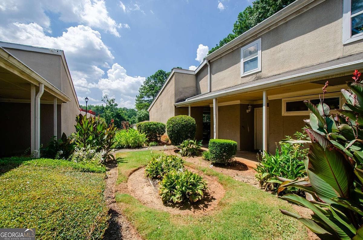 2062 Oak Park Ln, Decatur, GA 30032 | MLS #10356175 | Zillow