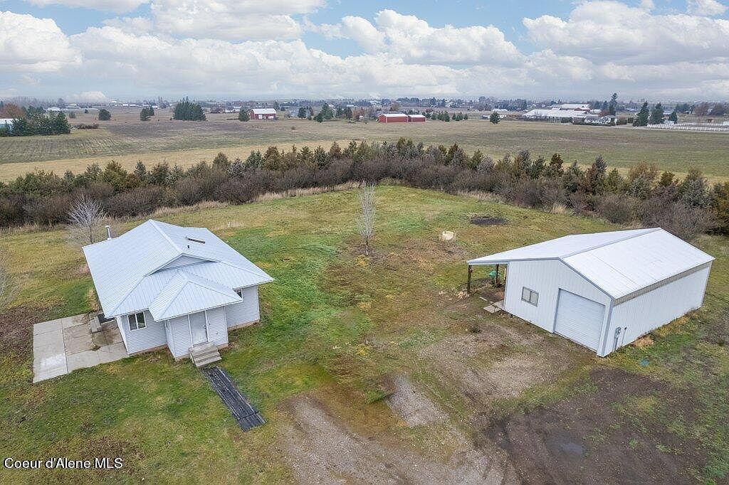 8989 N Huetter Rd, Rathdrum, ID 83858 | Zillow