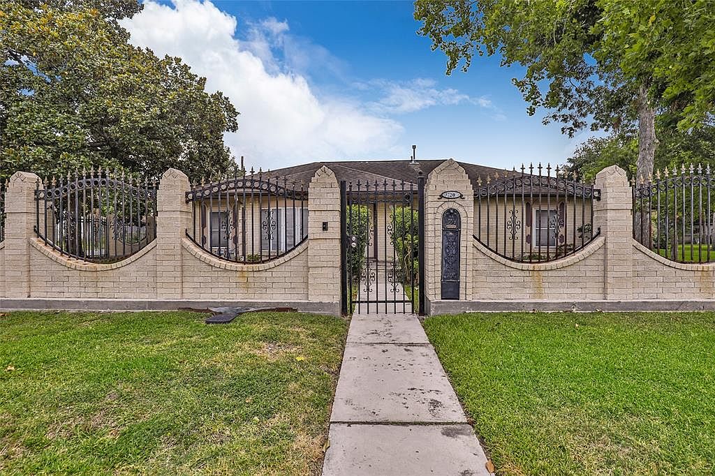 3720 Gano St, Houston, TX 77009 | MLS #3533035 | Zillow