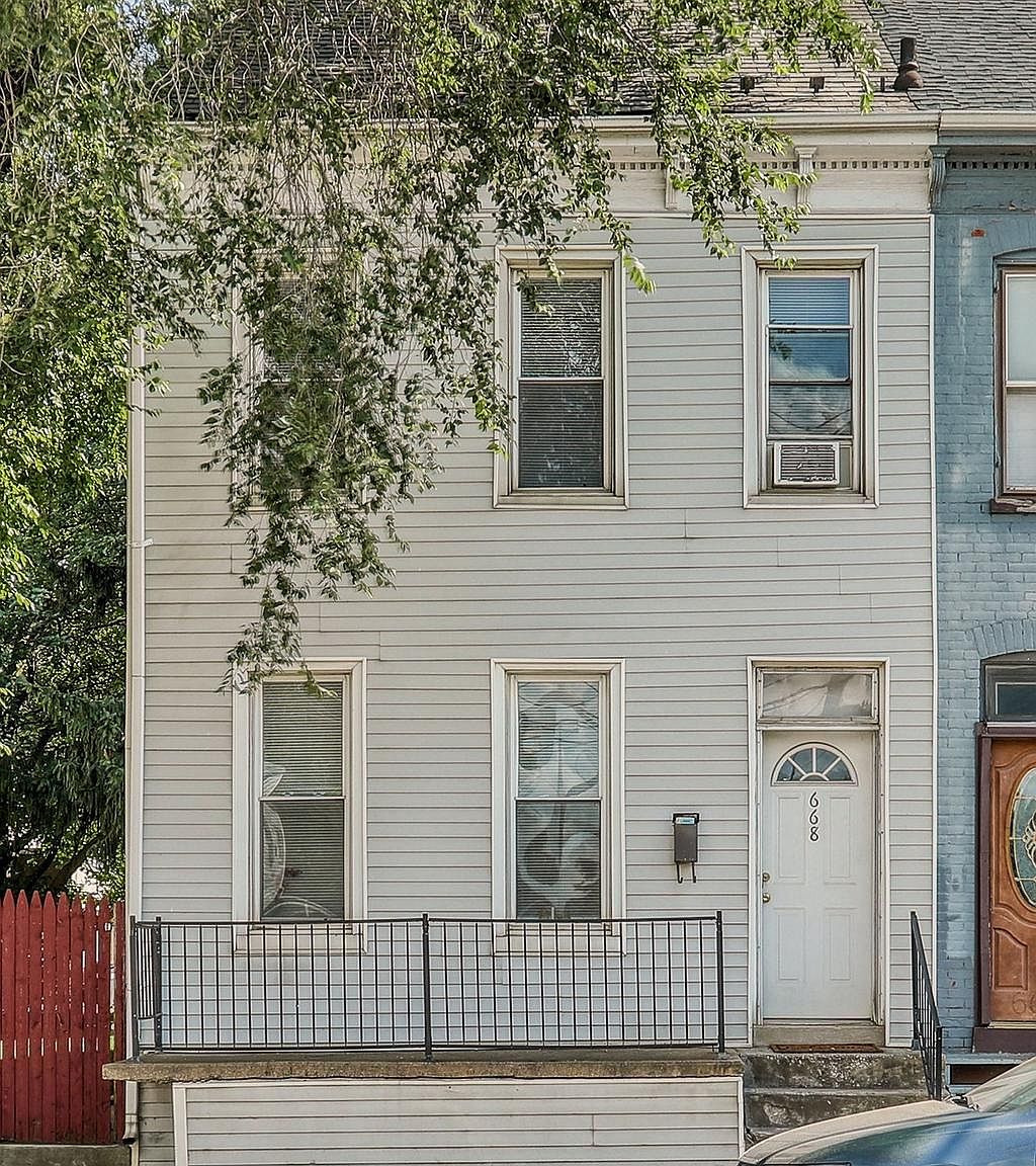 668 E Princess St, York, PA 17403 | Zillow