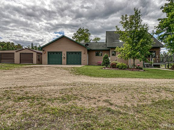 19540 N Vega, Hermansville, MI 49847 | MLS #50120660 | Zillow